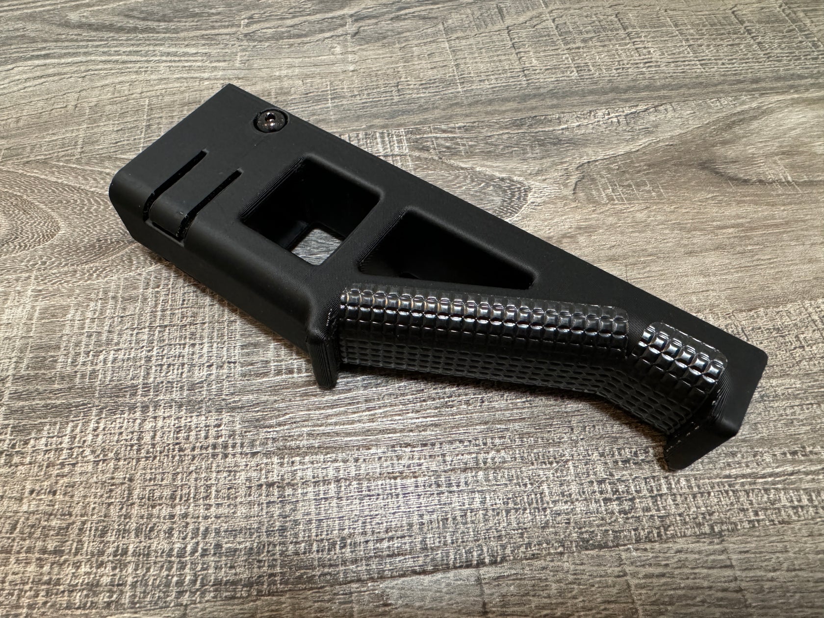 Angled Foregrip With Built In Glock/Sig Magazine Mount – United Freedom ...